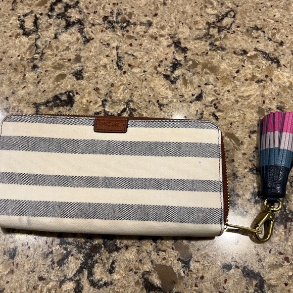 Fossil | Bags | Fossil Striped Wallet | Poshmark